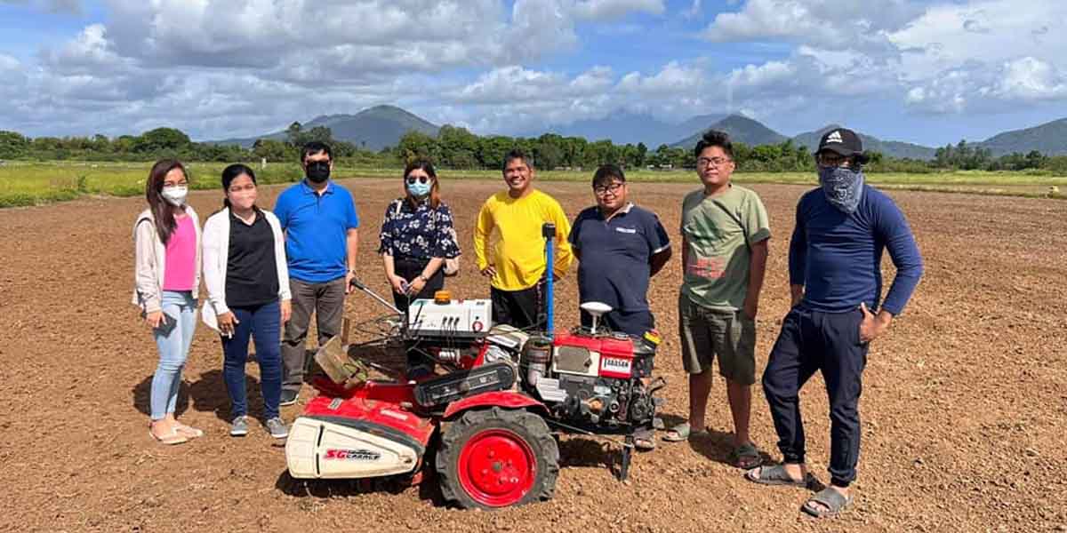 Hand tractor robot for rice farming, ibinida ng UST – VeritasPH